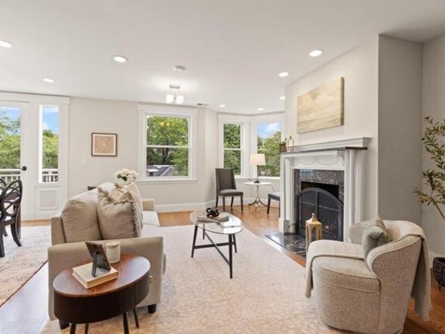University Rd Apt,brookline, Condo For Sale