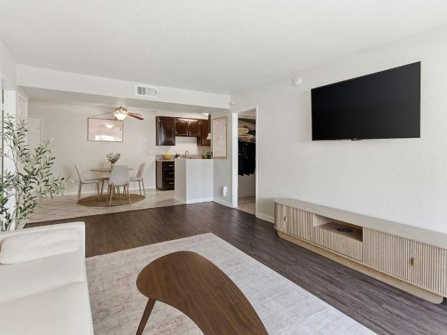 University Riverside Gardens Studio Apartment for Rent at 3996 Iowa Ave, Riverside, CA 92507 University