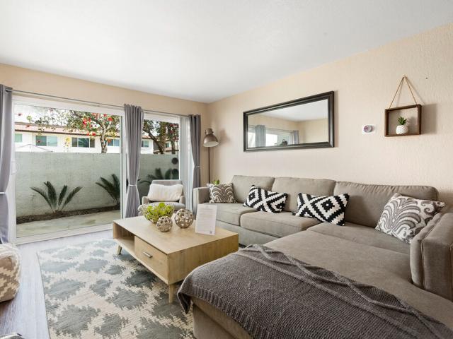University Riverside Gardens 1 Bedroom Apartment for Rent at 3996 Iowa Ave, Riverside, CA 92507 University