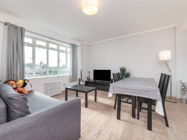 University Street, Bloomsbury, London WC1E, 1 bed flat to rent, £3,012 pcm | PrimeLocation