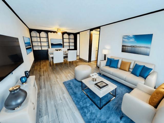 University Square Studio Apartment