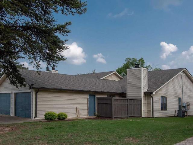 University Village at Walker Road 2 Bedroom Apartment for Rent at 10 Hull Cv, Jackson, TN 38305