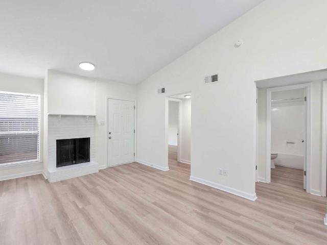 University Village at Walker Road 2 Bedroom Apartment for Rent at 10 Hull Cv, Jackson, TN 38305