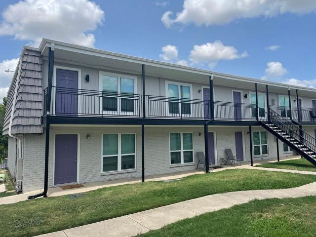 University Villas Apartments 2 Bedroom Apartment for Rent at 2200 W Lowden St, Fort Worth, TX 76110 Paschal Area
