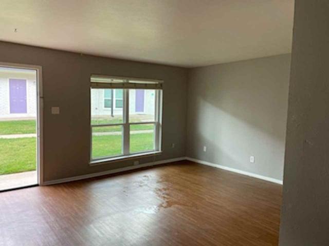 University Villas Apartments 2 Bedroom Apartment for Rent at 2200 W Lowden St, Fort Worth, TX 76110 Paschal Area