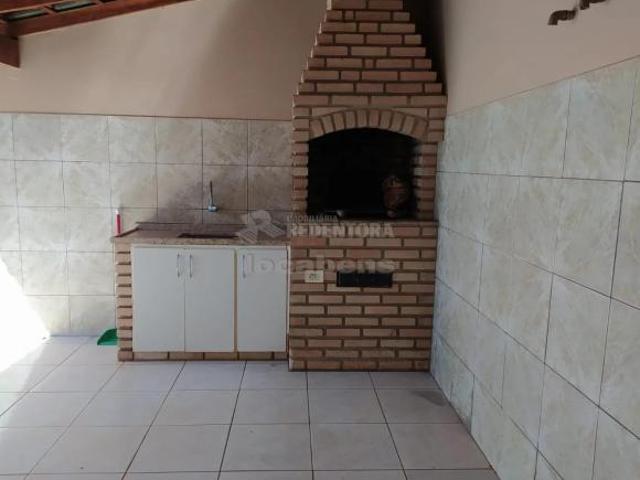 Universo Casa com 3 dormitórios Locação e Venda