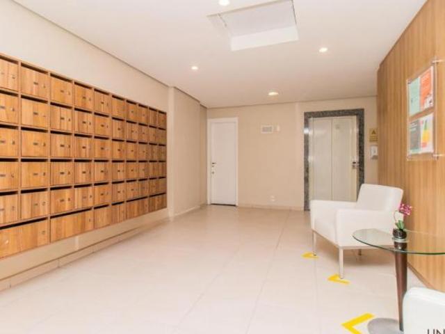 Uniclass Imóveis vende apartamento no Passo D/&apos Areia Porto Alegre