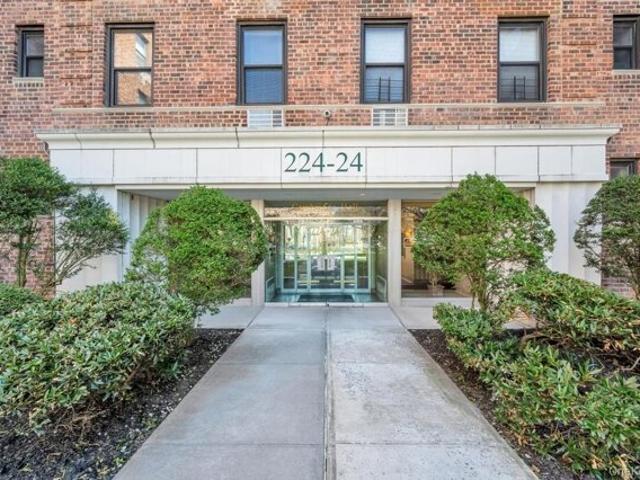 Union Tpke Unit P, Bayside, Property For Sale
