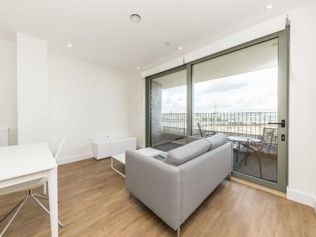 Union Way, Old Oak Common NW10, 1 bed flat to rent, £1,800 pcm | PrimeLocation
