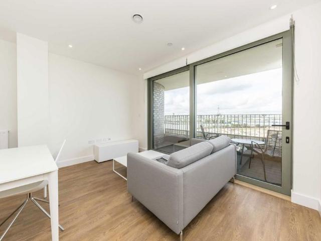 Union Way, London NW10 1 bed flat to rent £1,800 pcm £415 pw