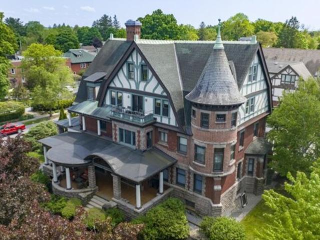 Union Ave Apt,saratoga Springs, Condo For Sale