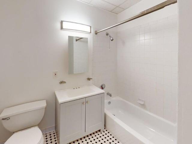Union Building 2 Bedroom Apartment for Rent at 11 Clinton St, Newark, NJ 07102 Newark Central Business District