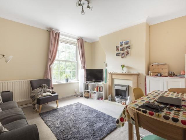 Union Grove, Clapham, London SW8, 2 bed flat to rent, £2,100 pcm | PrimeLocation