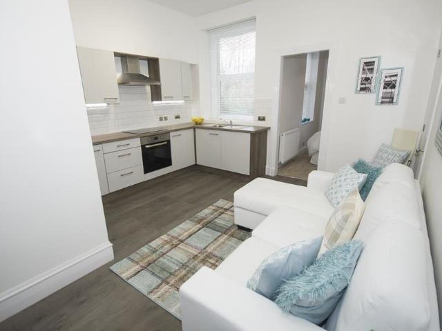 Union Grove, Ground Floor Right, AB10