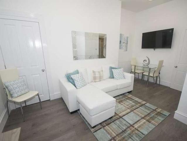 Union Grove, Ground Floor Right, AB10