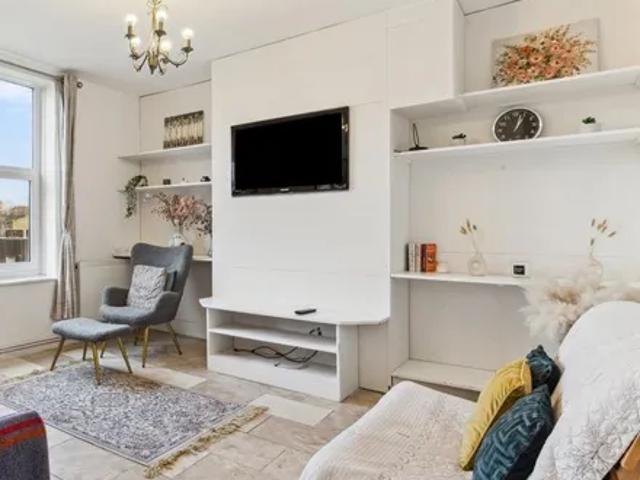 Union Grove, London, SW8 2RN, United Kingdom | 3 bed apartment for rent #139402241 | Rentberry