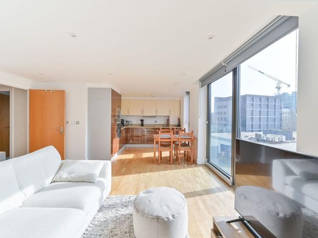 Union House, Woolwich, London SE18, 2 bed flat to rent, £2,200 pcm | PrimeLocation