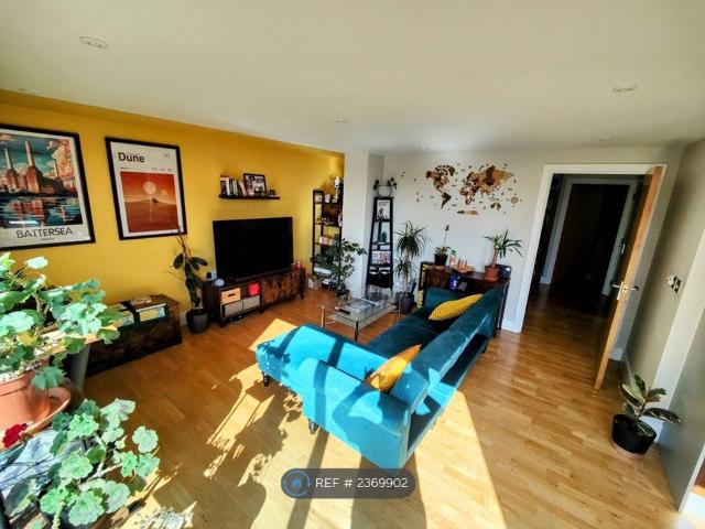 Union House, London SE18, 2 bed flat to rent, £2,000 pcm | PrimeLocation