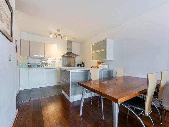 Union Park, Greenwich, London SE10, 2 bed flat to rent, £2,200 pcm | PrimeLocation