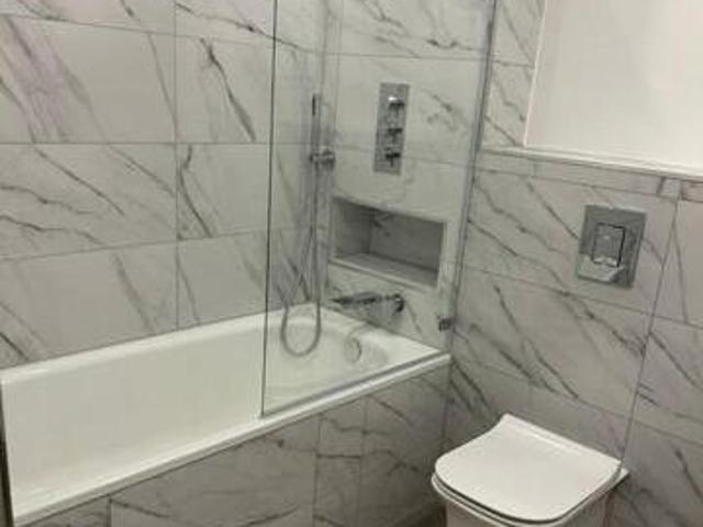 Union Park, London, 2 Bedroom Flat