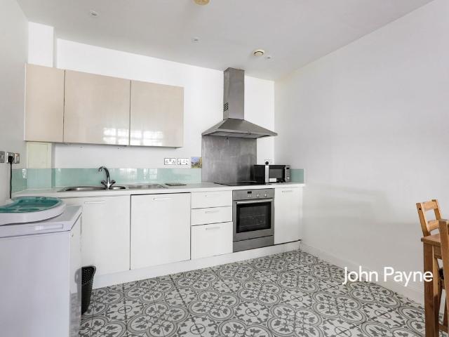 Union Park, London SE10, 2 bed flat to rent, £2,150 pcm | PrimeLocation