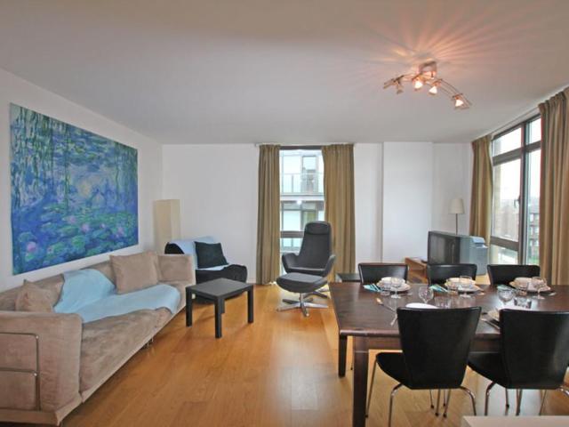 Union Park, Woolwich Road, Greenwich. 2 bed apartment to rent £2,200 pcm £508 pw