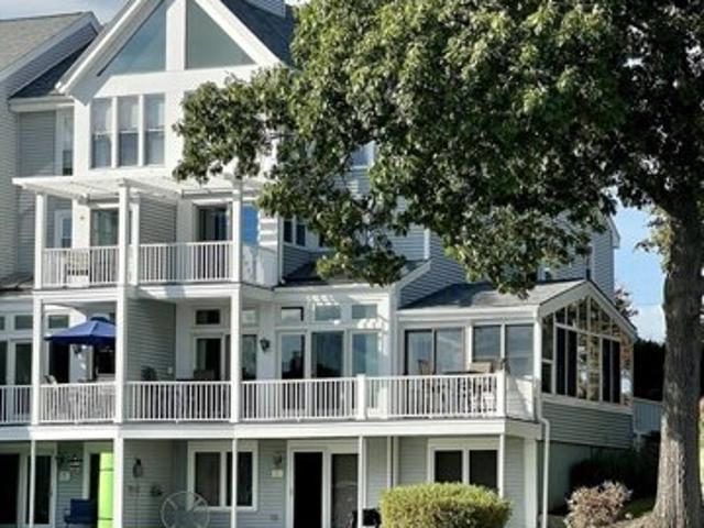Union Point Rd Webster Lk Unit,webster, Condo For Sale