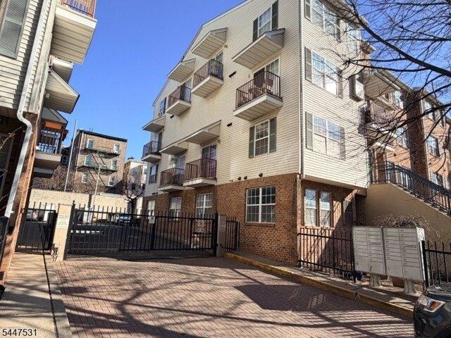 Union St Apt C, Newark, Condo For Sale