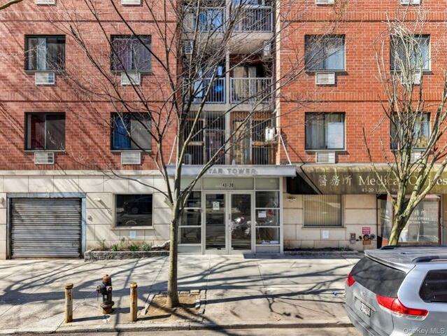 Union St Apt A, Flushing, Condo For Sale