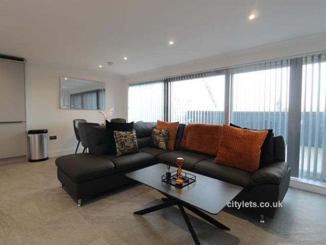 Union Street, Apartment G, Aberdeen