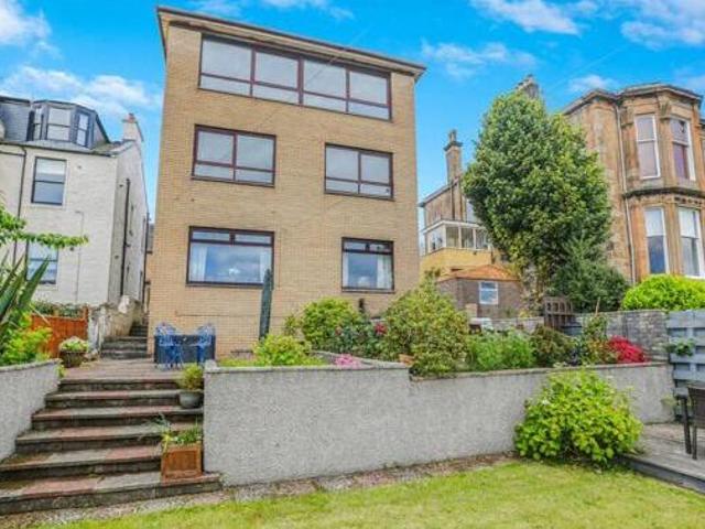 Union Street, Greenock, 4 Bedroom Maisonette