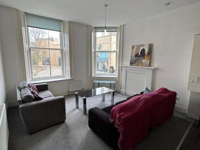 Union Street, Dundee DD1 4 bed flat to rent £1,450 pcm £335 pw
