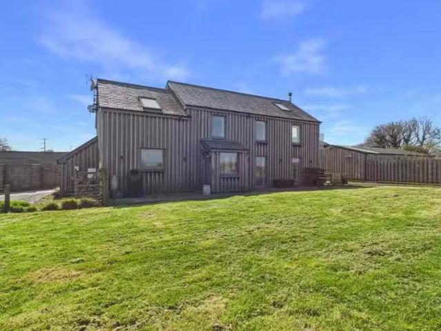 New 3 BA 4 bedroom barn conversion for rent in Old Milk House.