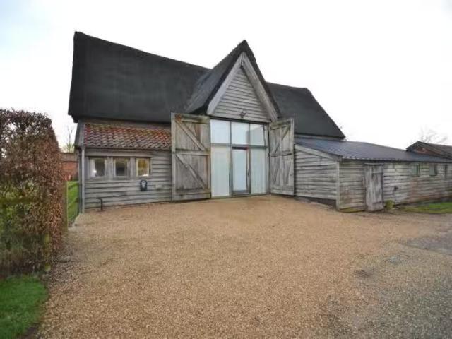 New 3 BA 4 bedroom barn conversion for rent in Bramfield, IP19