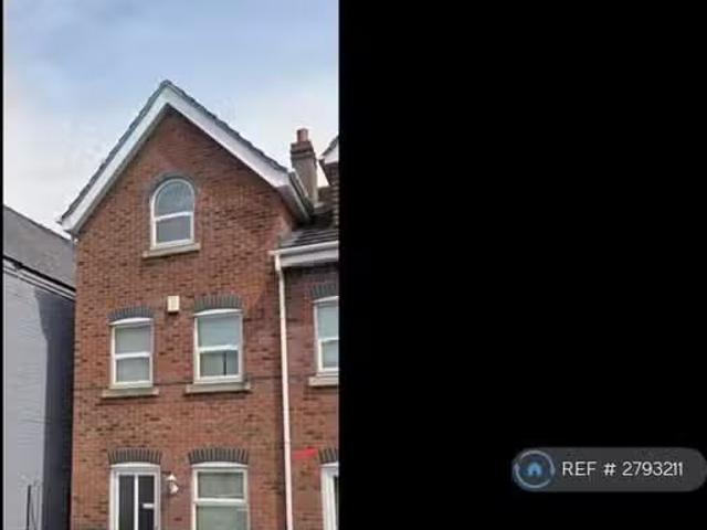 Unique 3 BA 4 bedroom end of terrace house for rent in Chamber.