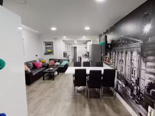 Unique 3 BA 7 bedroom house for rent in 89 Willows Crescent, B.