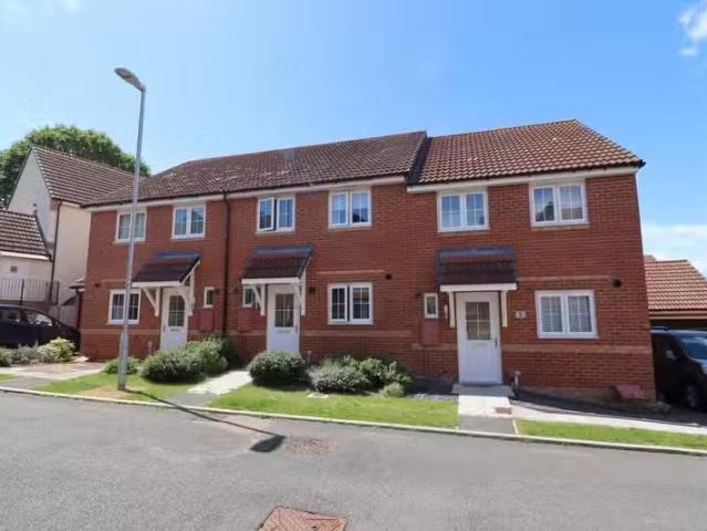 Nice 3 BA 3 bedroom terraced house for rent in Hay Fields, Tho.