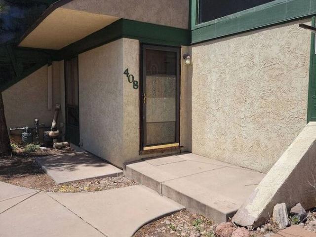 Unique 3 bed 2 bath Townhome with Huge Patios outside Manitou Springs!