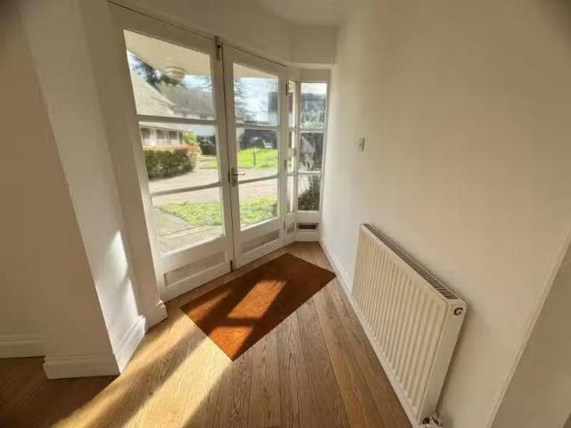 Nice 3 bedroom detached house for rent in Middleton Manor, BN6