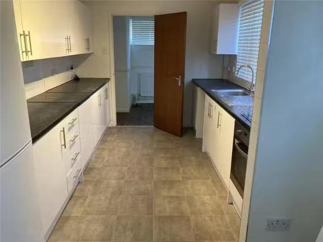 Rental! 3 bedroom detached house for rent in Plantation Gate.