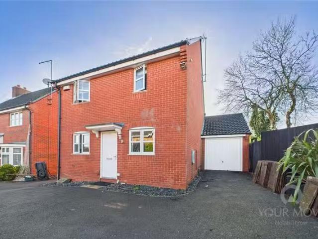 Charming 3 bedroom Detached House to rent, Prestbury Road, Nor.