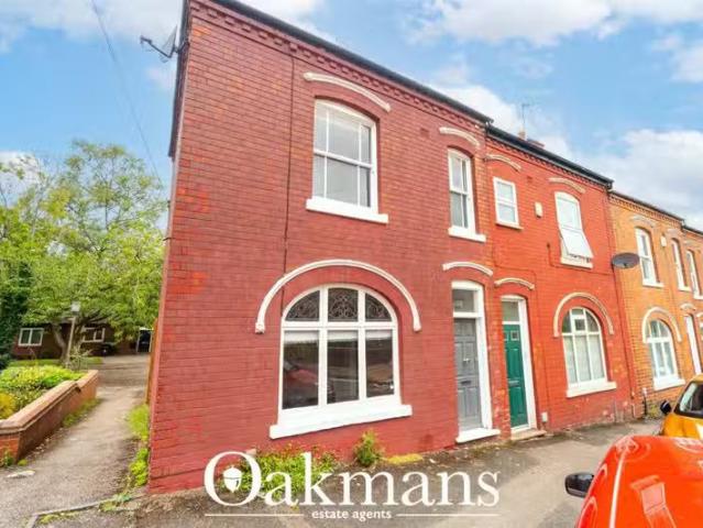 Cozy 3 bedroom end of terrace house for rent in North Road, Ha.