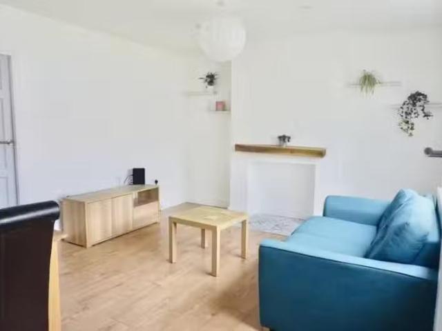 For Rent! 3 bedroom end of terrace house for rent in Alwold Ro.