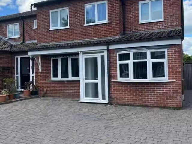 Deal! 3 bedroom end of terrace house for rent in Rushmoor Driv.
