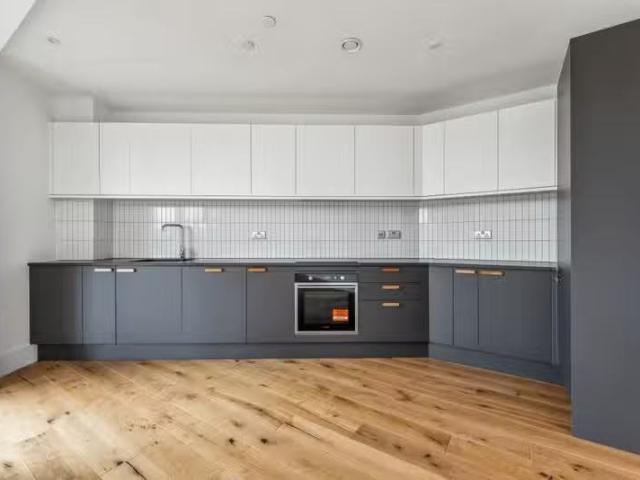 New 3 bedroom flat for rent in Red Clover Gardens, Coulsdon, S.