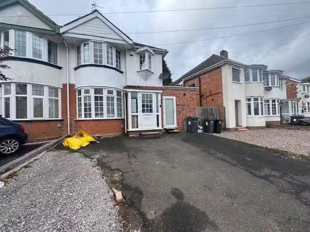 Just in! 3 bedroom house for rent in Acheson Road, Hall Green.