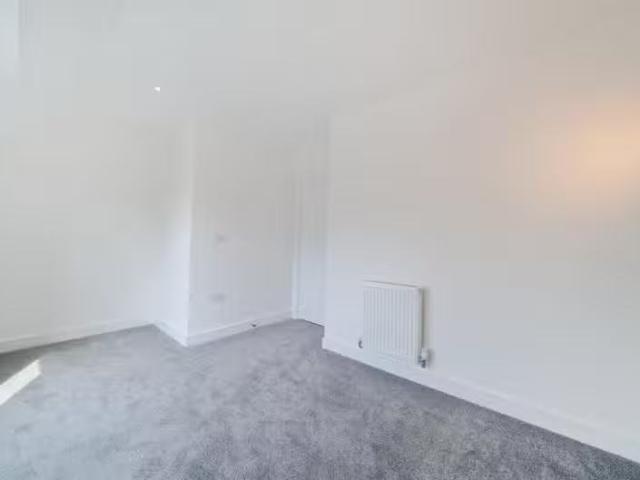 Nice 3 bedroom semi detached house for rent in Wheatley Carr.