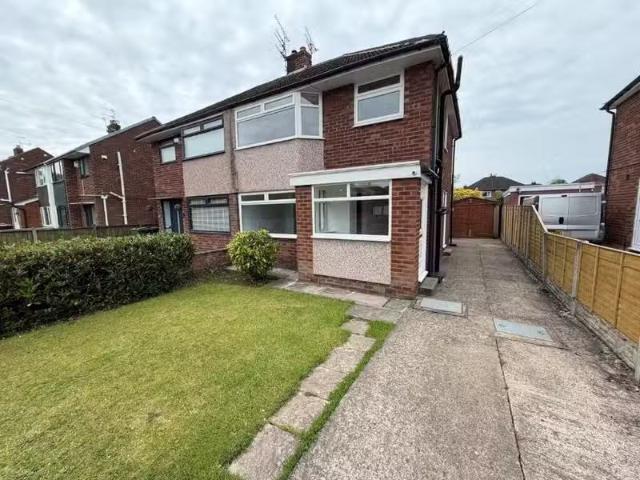 For Rent! 3 bedroom semi detached house for rent in Thirlmere.