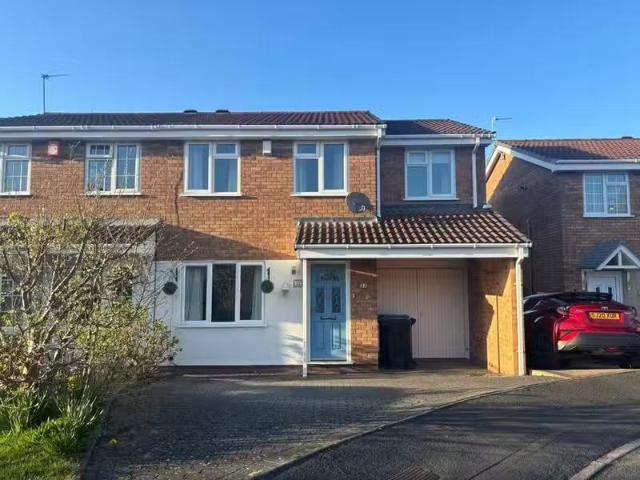 Cheap 3 bedroom Semi Detached House to rent, Paxton Avenue, Pe.