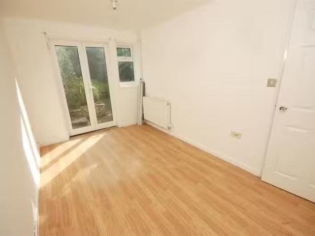 Nice 3 bedroom terraced house for rent in Deerswood Avenue, Ha.